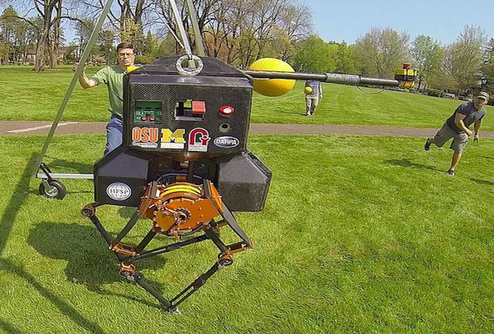 Human-like robot takes first outdoor stroll - Redorbit