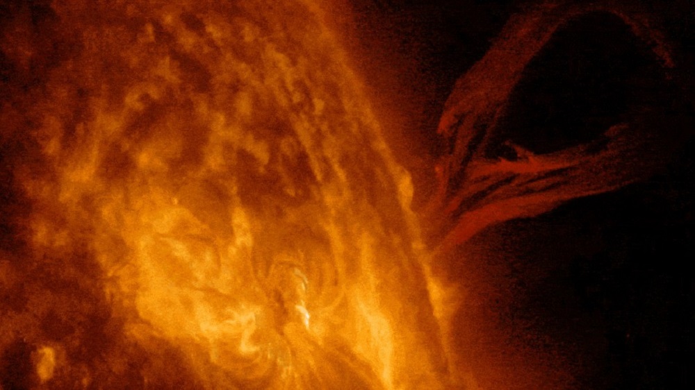 Huge solar flare captured in latest NASA footage - Redorbit