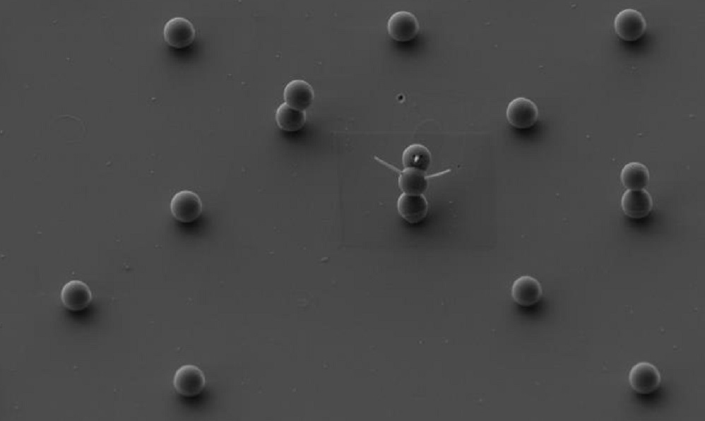 Scientist creates world's smallest snowman out of silicon - Redorbit